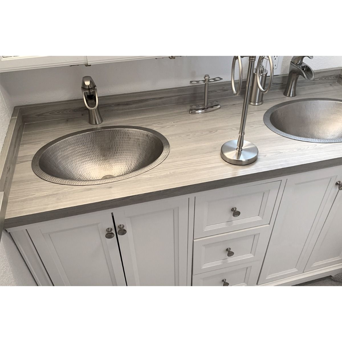 19" Oval Nickel Hammered Copper Bathroom Sink