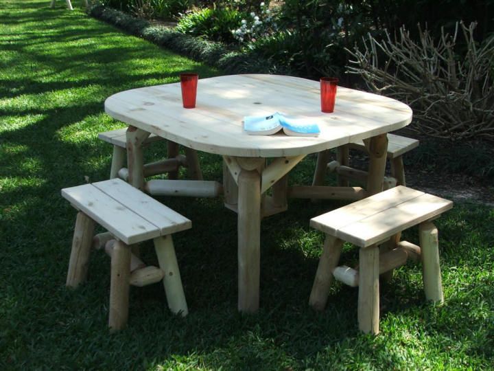Contoured Comfort 47" Log Roundabout Table