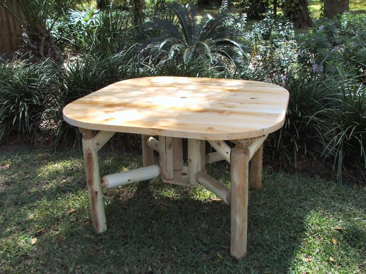 Contoured Comfort 47" Log Roundabout Table