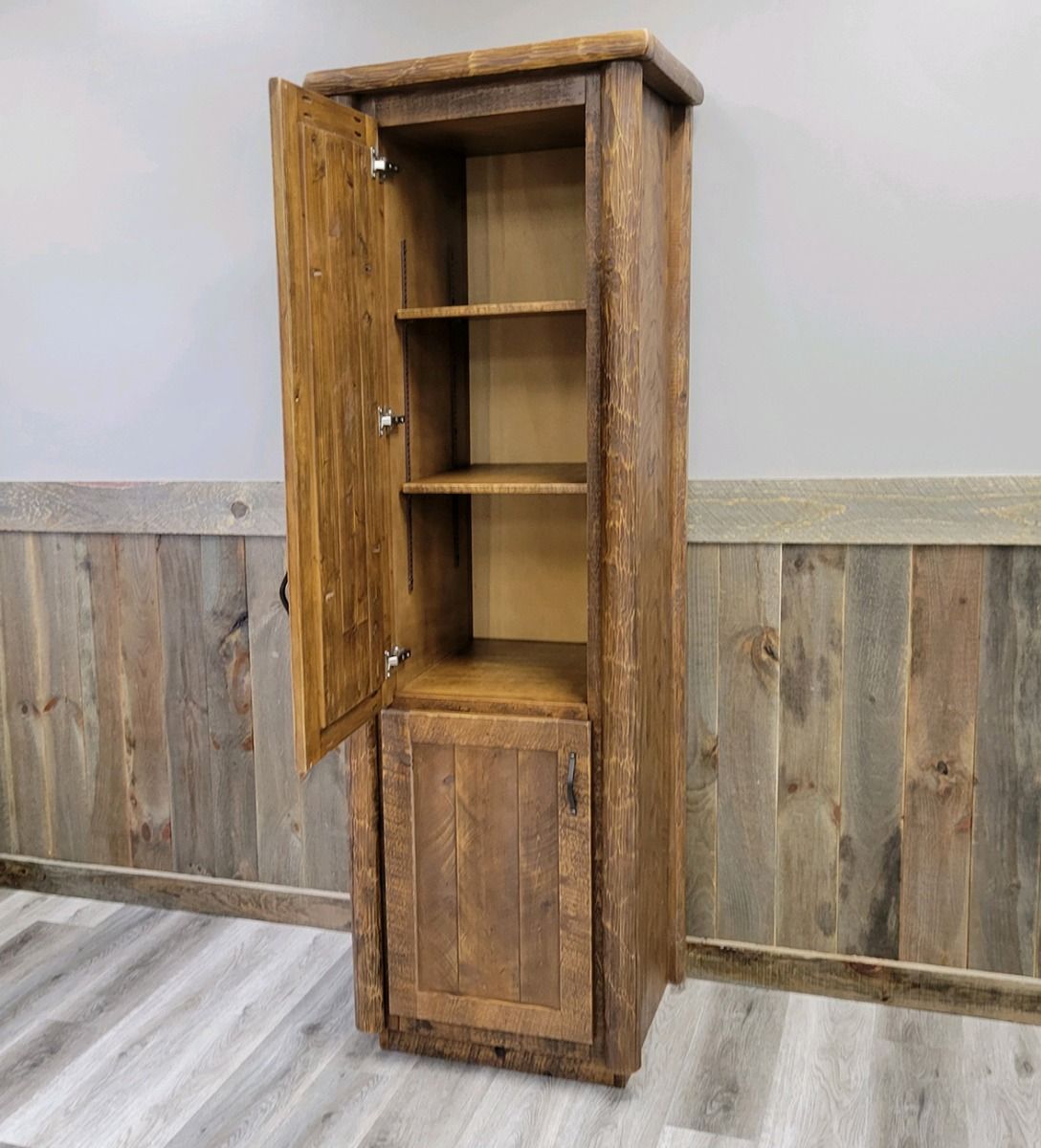 Olde Towne Rustic Log Linen Closet