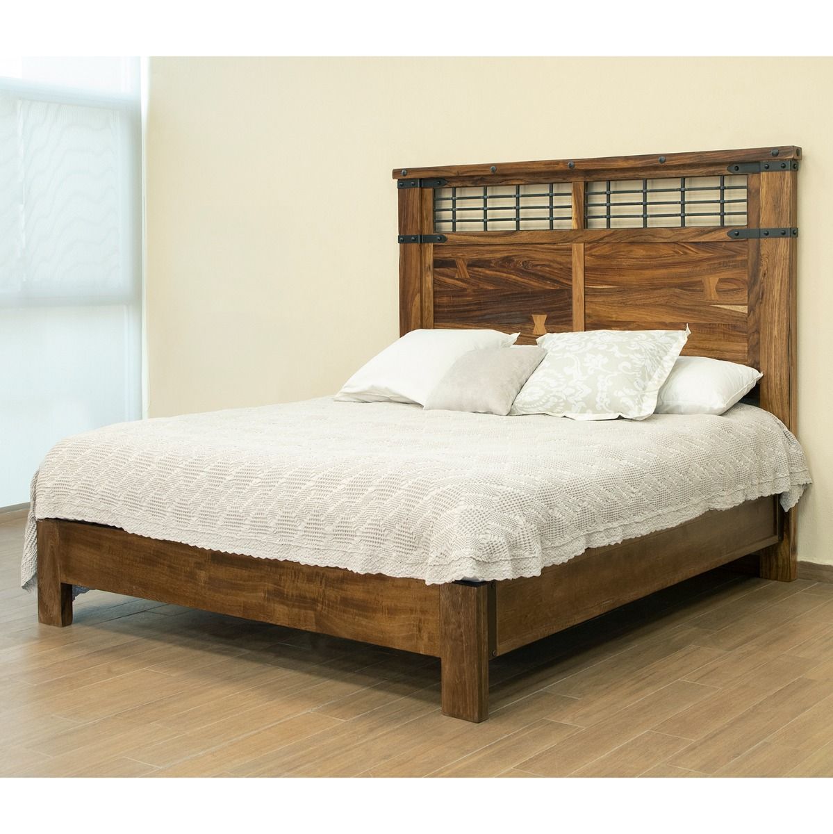 Parota Barnwood Bed