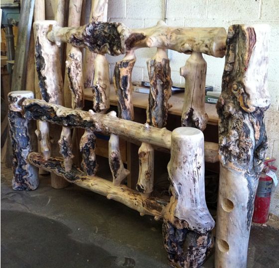 True Blood Extremely Gnarly Aspen Log Bed Ys Fngbngr
